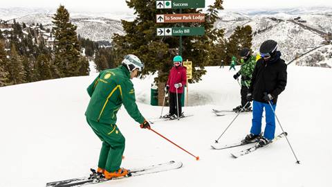 Kids Group Ski Lessons | Ages 7-12 | Adventure Club | Deer Valley Resort